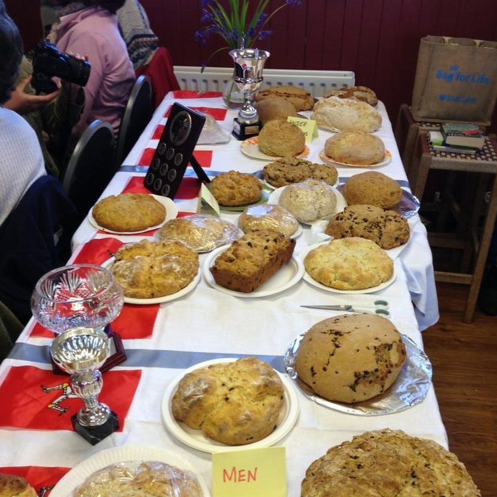 Bonnag World Championships: Manx bakers vie for title - BBC News