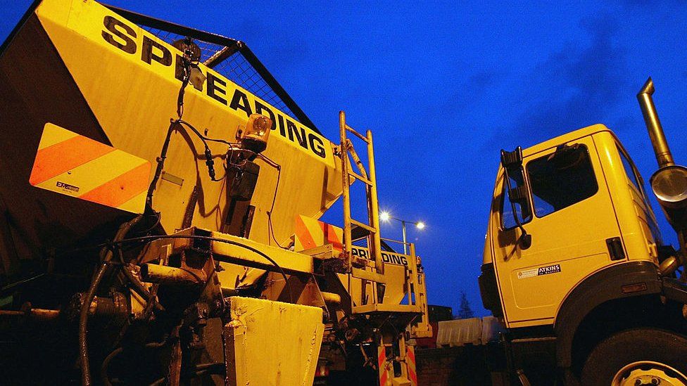 Why is there grit on roads and does it harm the environment? - BBC ...