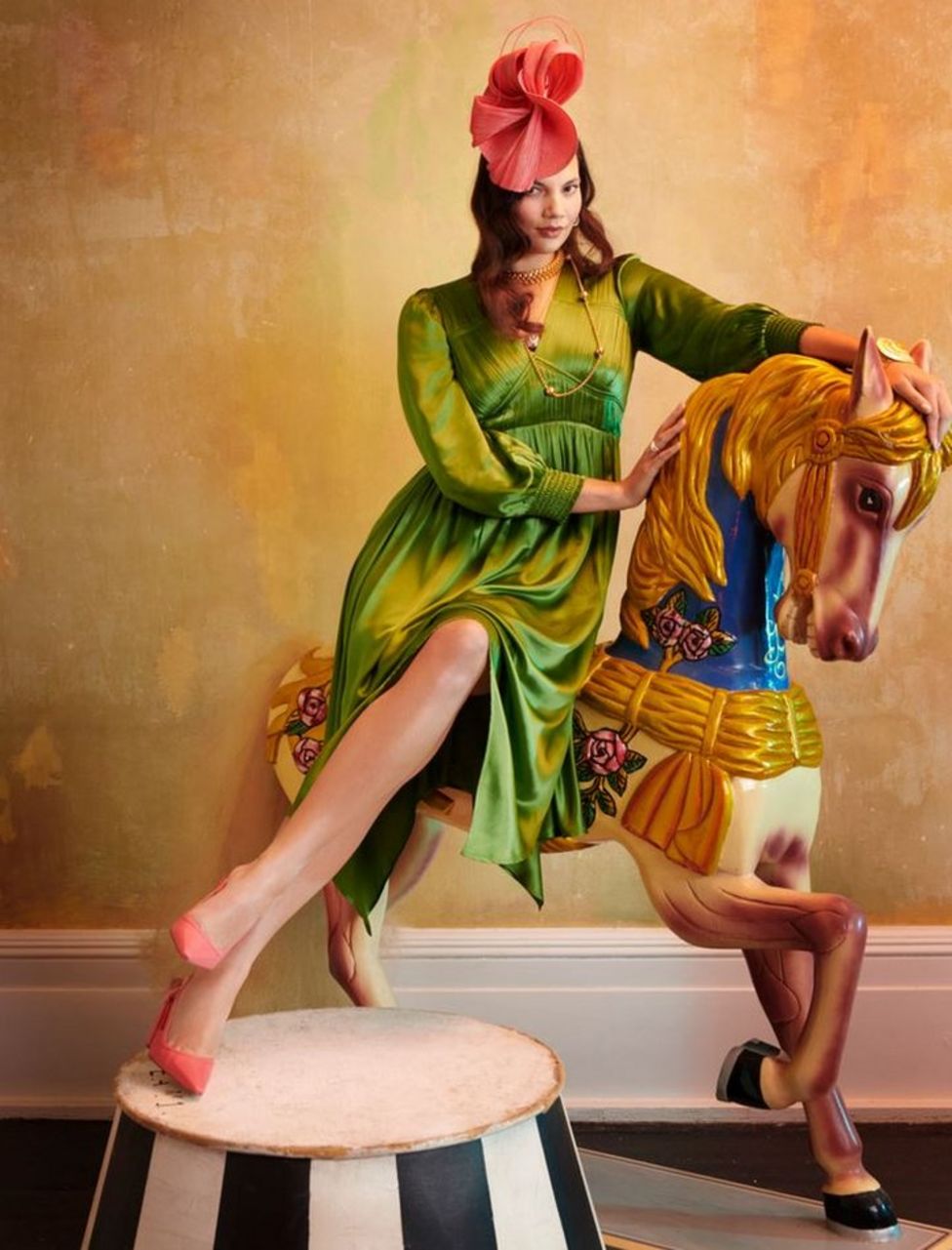 Royal Ascot 2023 style guide looks to recycled and rental outfits - BBC ...