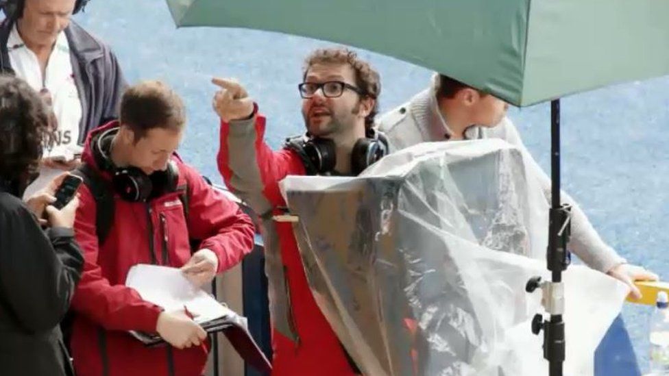 Ateb y Galw: Yr actor Meilir Rhys Williams - BBC Cymru Fyw