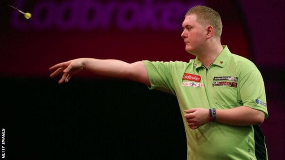 PDC World Championship: Ricky Evans shocks Simon Whitlock - BBC Sport