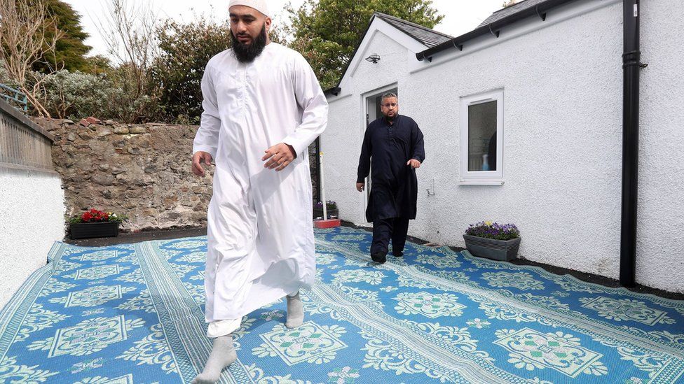 Western Isles' first mosque built ahead of Ramadan - BBC News