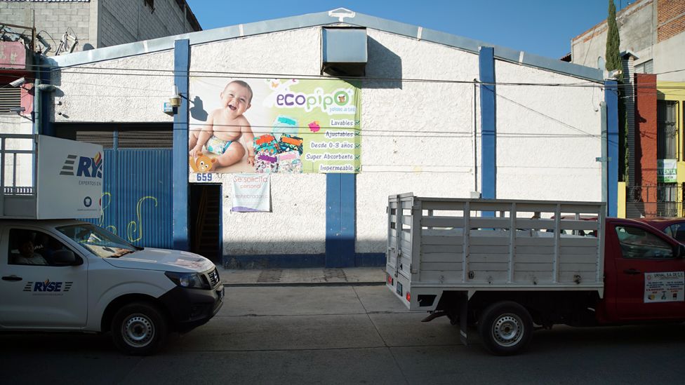 'Nappies are like clothes, it's a fashion thing' - BBC News