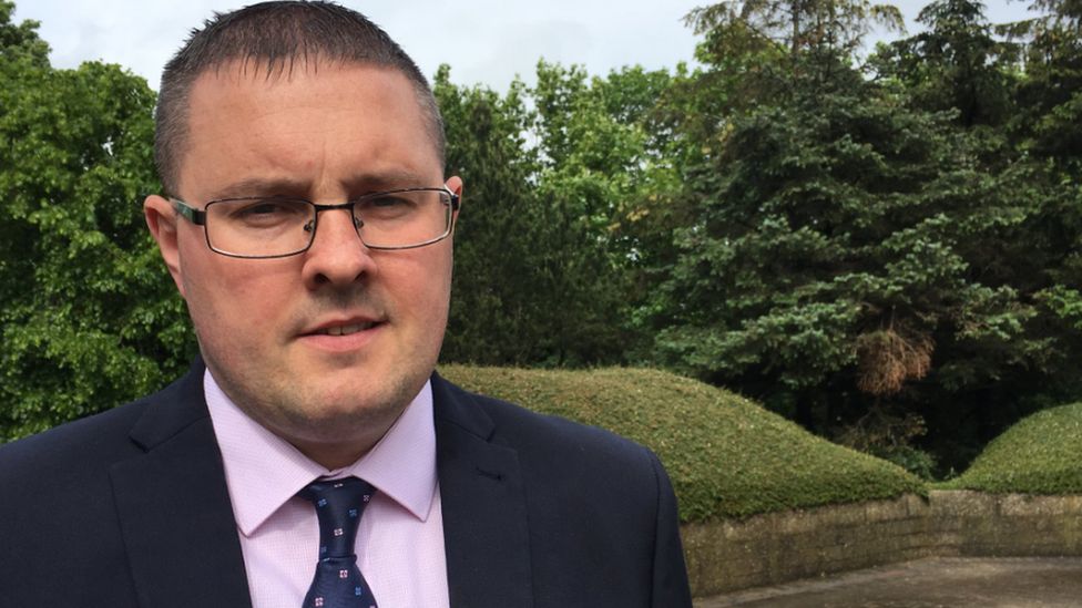 Re-routed Loyalist marches through Glasgow called off - BBC News