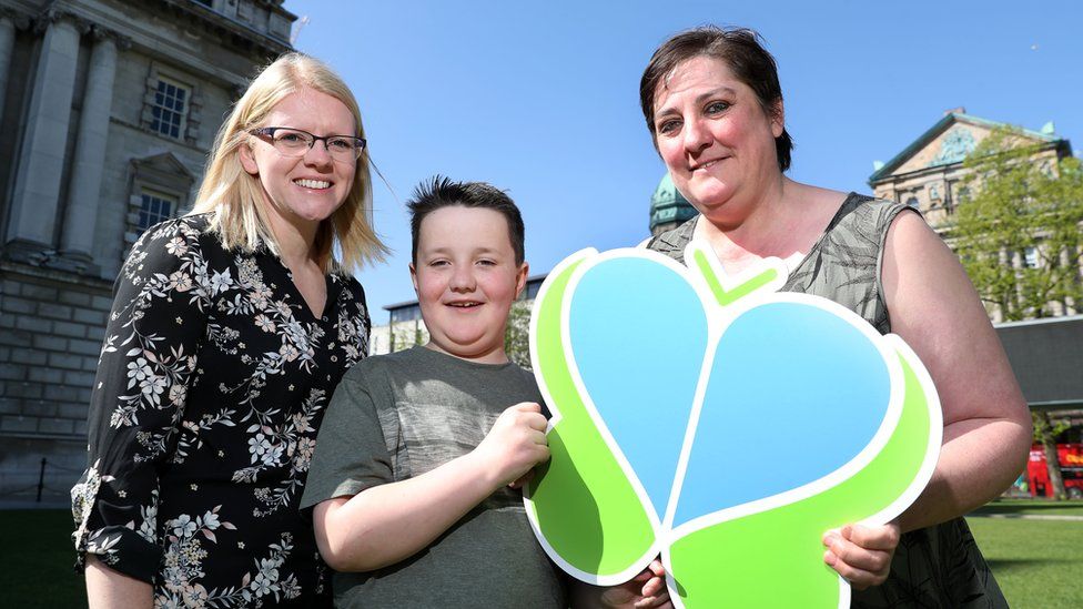 Acquired brain injury son 'recovered as a different boy' - BBC News