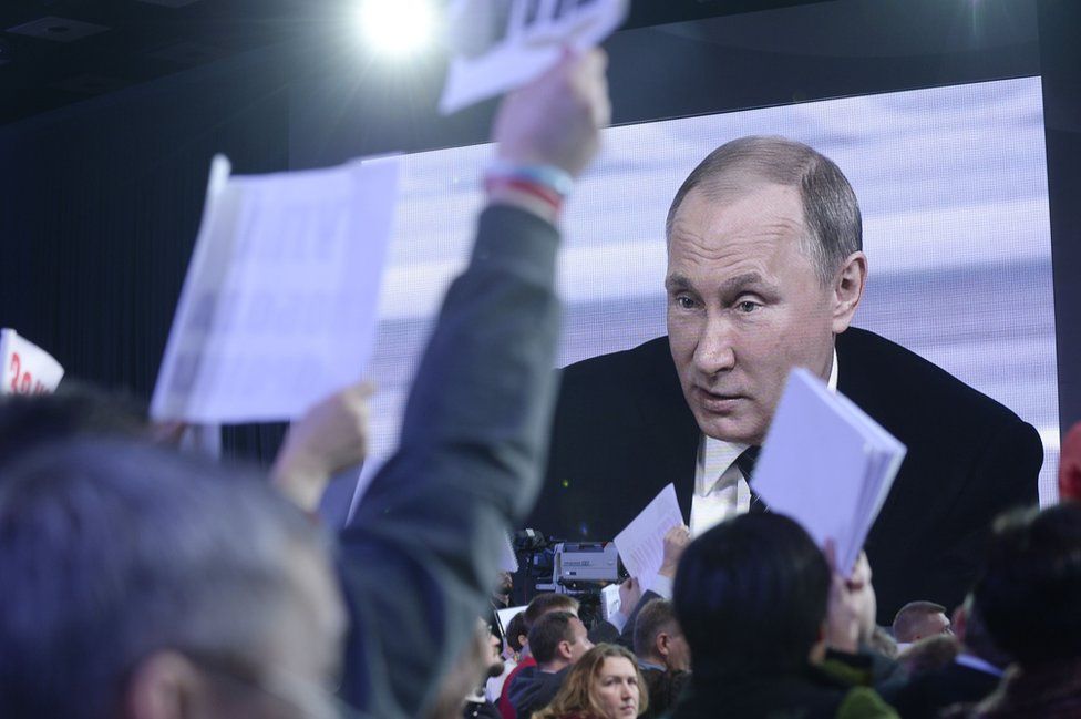 Week in pictures: 12-18 December 2015 - BBC News