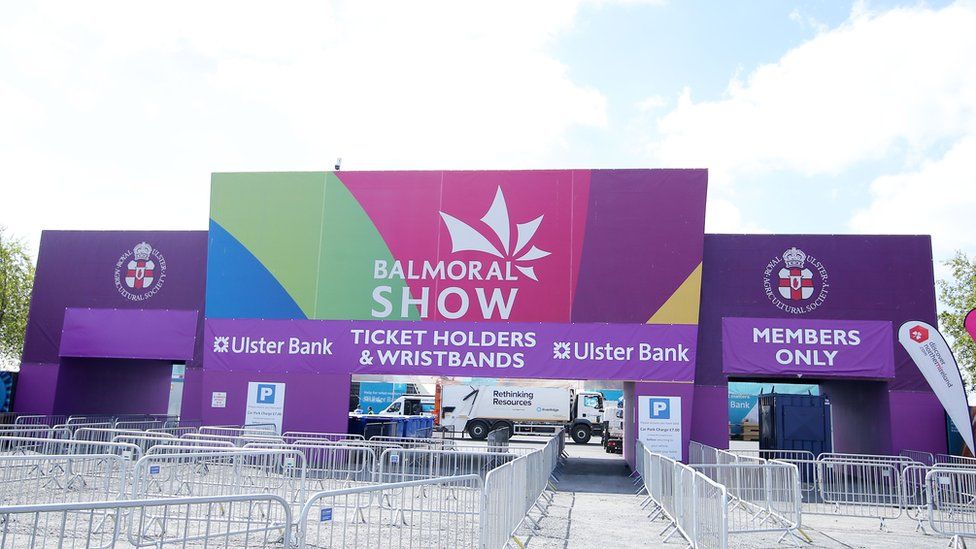 Thousands enjoy Balmoral Show first day - BBC News