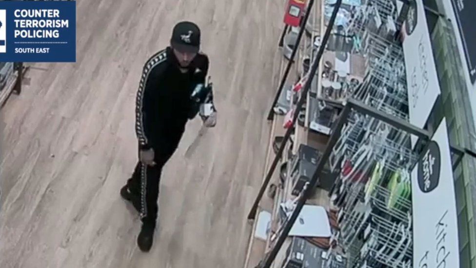 Reading stabbings: Man motivated by 'religious jihad' - BBC News