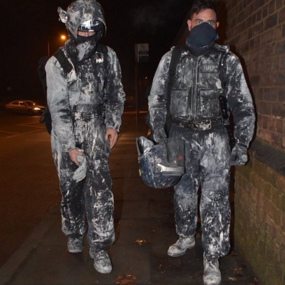 HMP Birmingham riot: 240 prisoners being moved after riot - BBC News