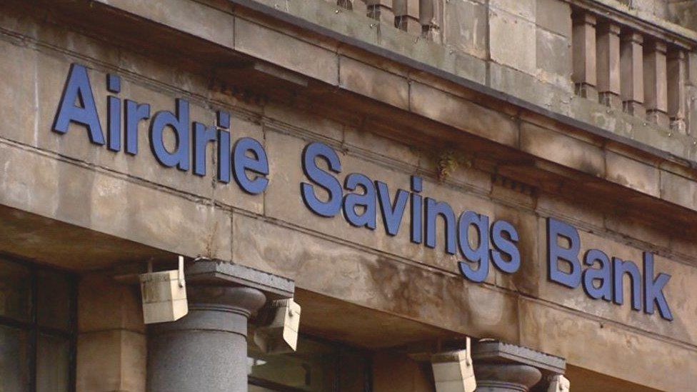 Local banking 'alive' in Scotland after Airdrie closure - BBC News