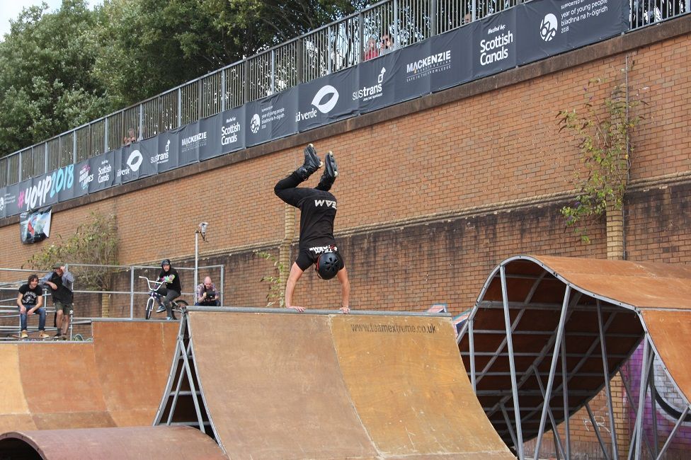 'Urban sports' celebrated at youth games in Glasgow - BBC News