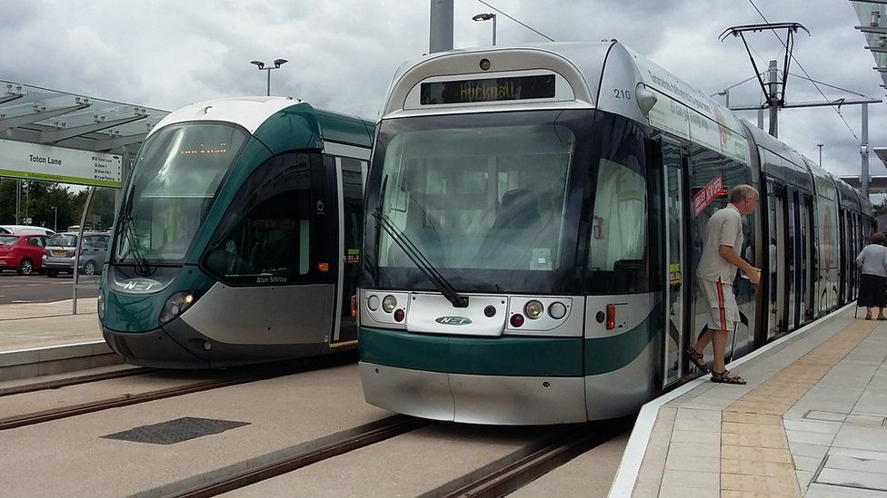 Nottingham-to-Derby tram link backed by councils - BBC News