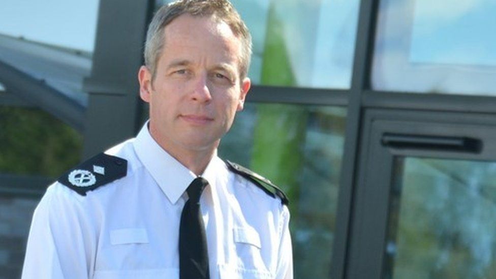 Lincolnshire PCC cleared over chief constable recruitment - BBC News