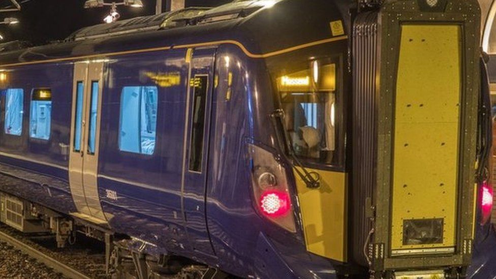 Busiest trains hit by cuts to carriages - BBC News
