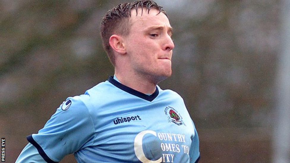 Irish Premiership: Harkin and Foster to join Cliftonville - BBC Sport