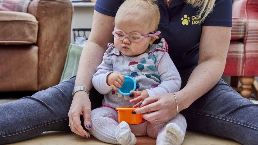 York: Girl born without eyes 'beautiful inside and out' - BBC News