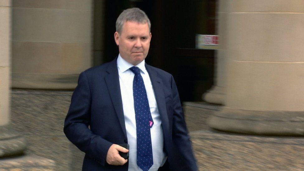 Craig Whyte trial: Lawyer 'warned Whyte over Rangers deal' - BBC News