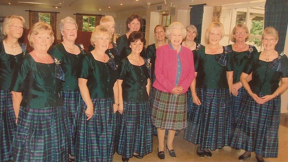 Queen Elizabeth: Monarch with a genuine love for Scotland - BBC News