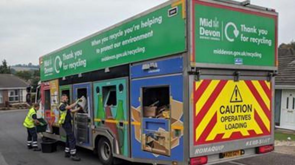 Mid-Devon weekly recycling collections trial postponed - BBC News