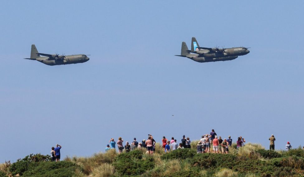 In pictures: Hercules retirement flypast - BBC News