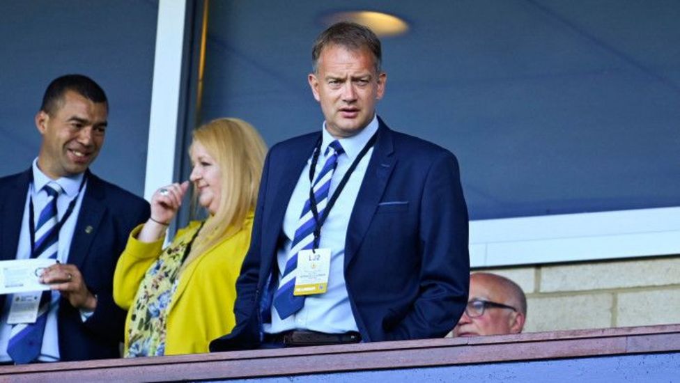 Maxwell 'delighted' with opening game - BBC Sport