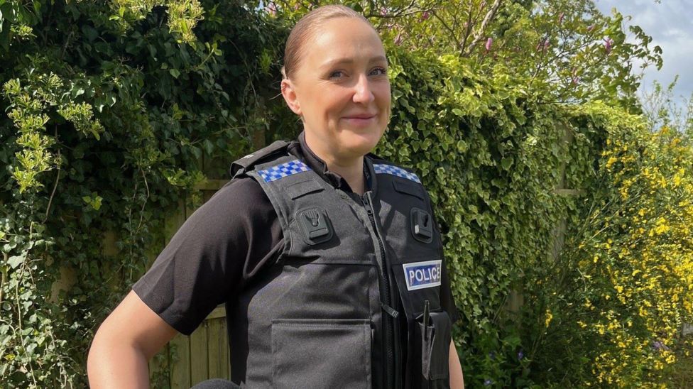 Police launch Worcestershire scheme to boost women's safety - BBC News