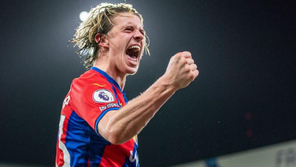 Gallagher wins your player of the season vote - BBC Sport