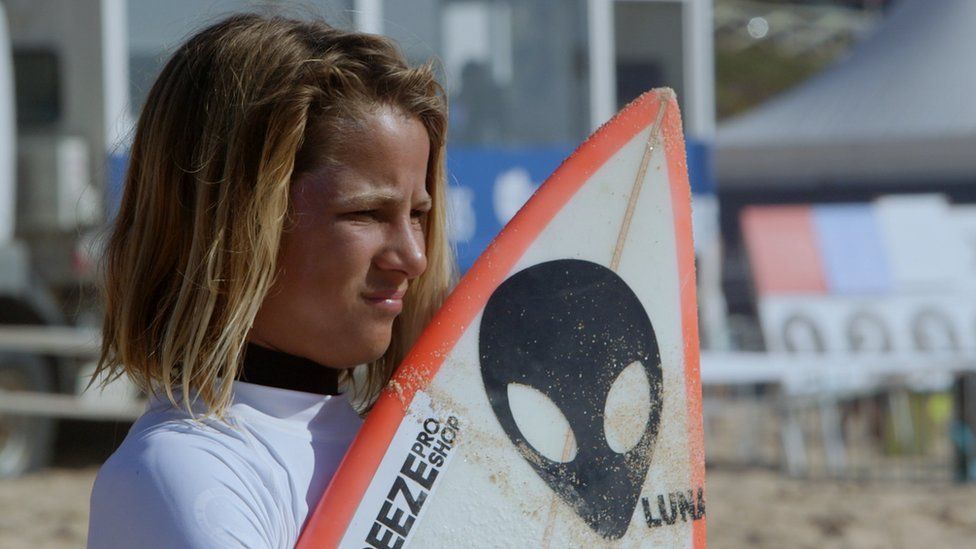 Tiree surfer Ben Larg prepares for Nazaré's big wave season - BBC News