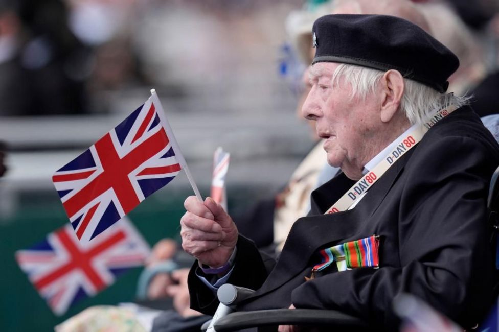In pictures: 80th anniversary of D-Day - BBC News