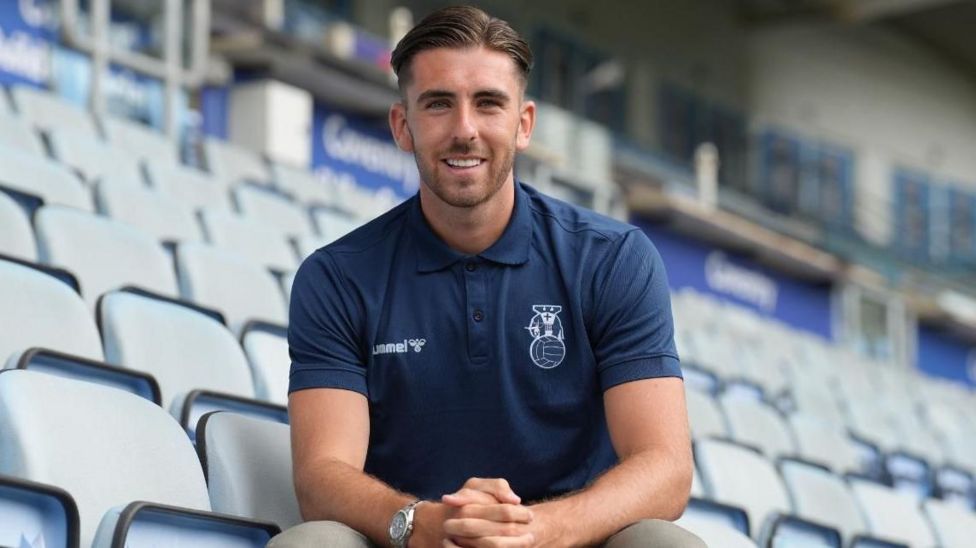 Coventry City sign Bologna defender Luis Binks on four-year deal - BBC ...