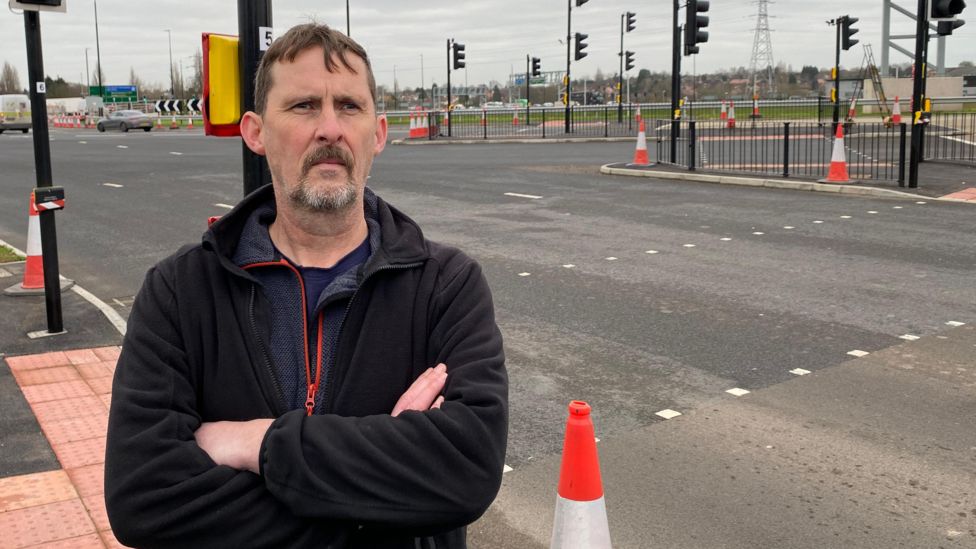 M6 Junction 10: £78m Walsall scheme 'makes no difference' - BBC News