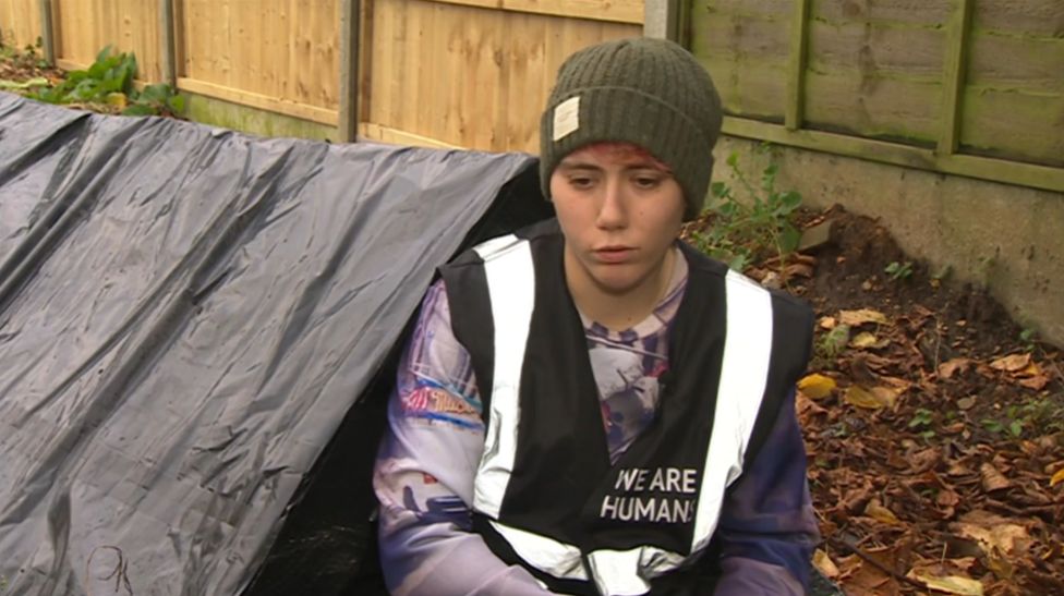 Homeless woman in BCP given accommodation after BBC interview - BBC News