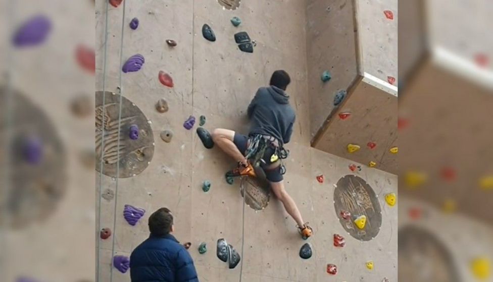 Dorset climber climbing to fight climate change - BBC News