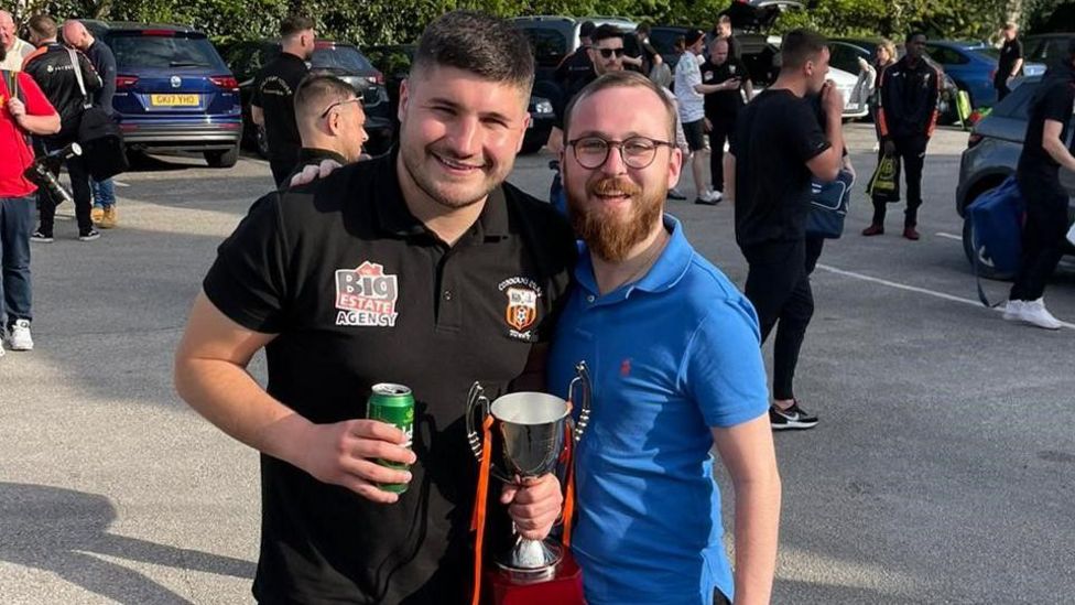 Mental health: Suicide of dad and friend left politician 'broken' - BBC ...