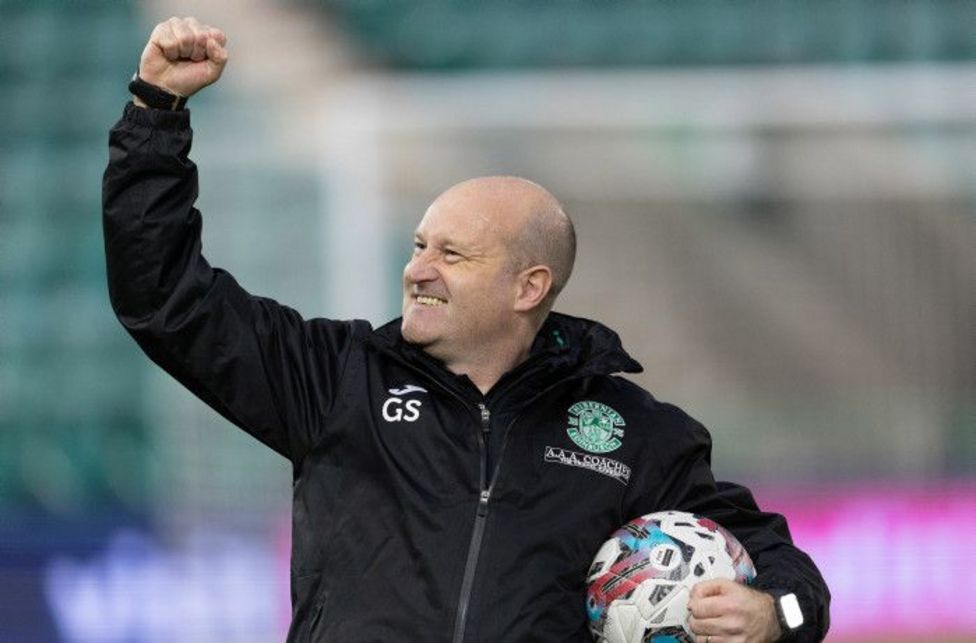 Scott wants Hibs to continue strong form - BBC Sport