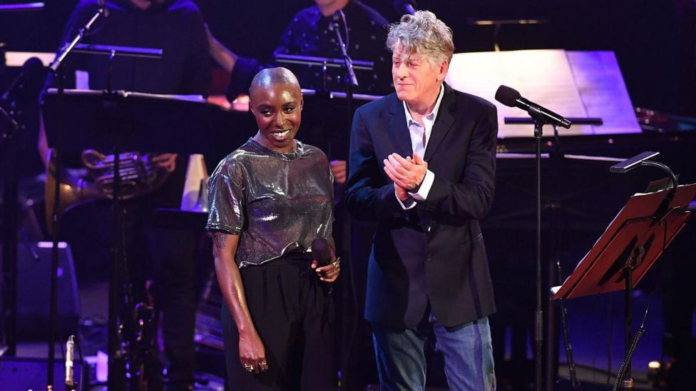 The Blue Nile: The Scots band name-checked by Taylor Swift - BBC News