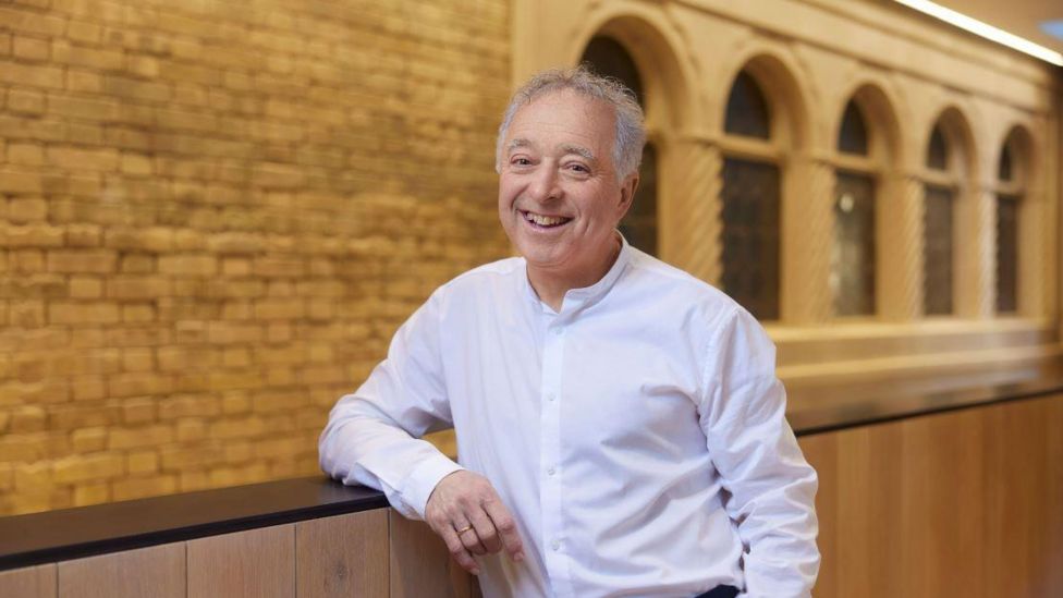 Brighton: Olympics writer Frank Cottrell Boyce directs festival - BBC News