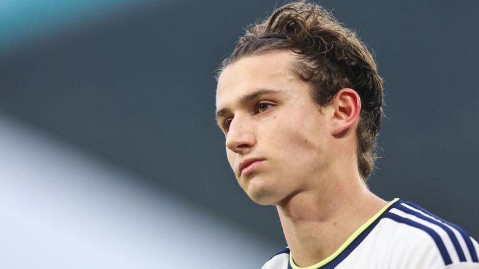 Leeds: Was it really 'one of Aaronson's best performances'? - BBC Sport