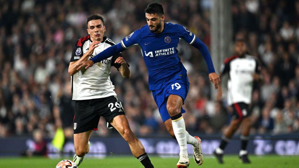 Armando Broja: Chelsea forward deemed too expensive for Fulham - BBC Sport