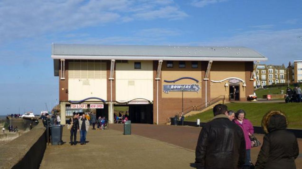 Hunstanton pier complex sold in multi-million pound deal - BBC News