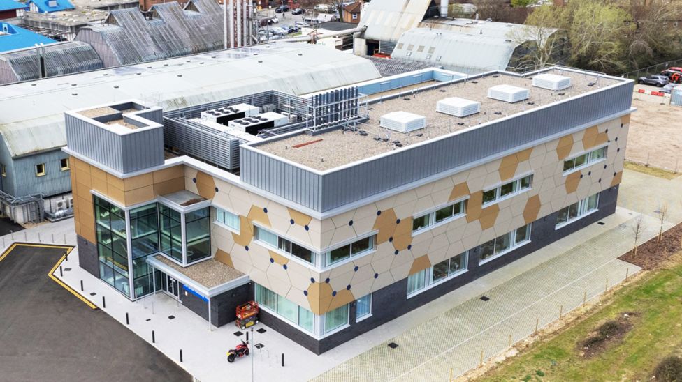 Bournemouth pathology lab 'new era' for testing, NHS boss says - BBC News