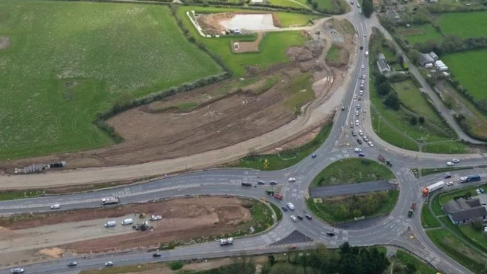 South-west of England roads, bridges and paths in £103m revamp - BBC News