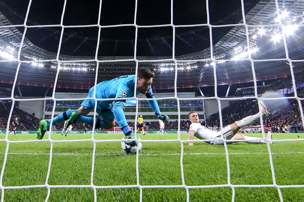 Tottenham Hotspur: Best save ever made by a Spurs goalkeeper - BBC Sport