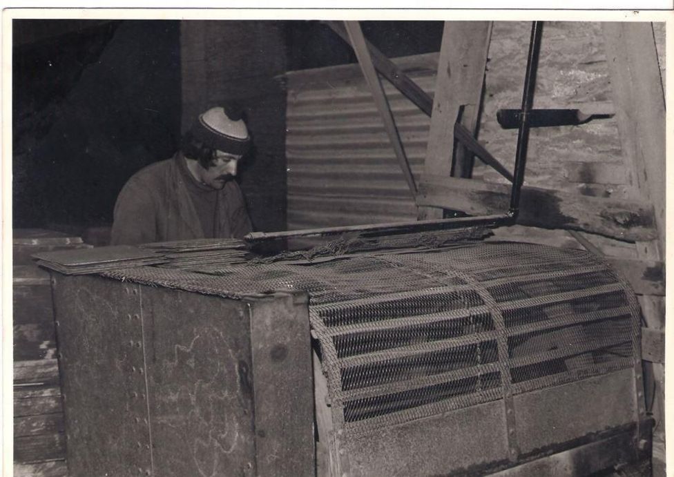 Gweithio'n chwaral a llechan yn y gwaed - BBC Cymru Fyw