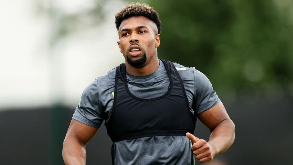 Adama Traore returns to Wolves tour - BBC Sport