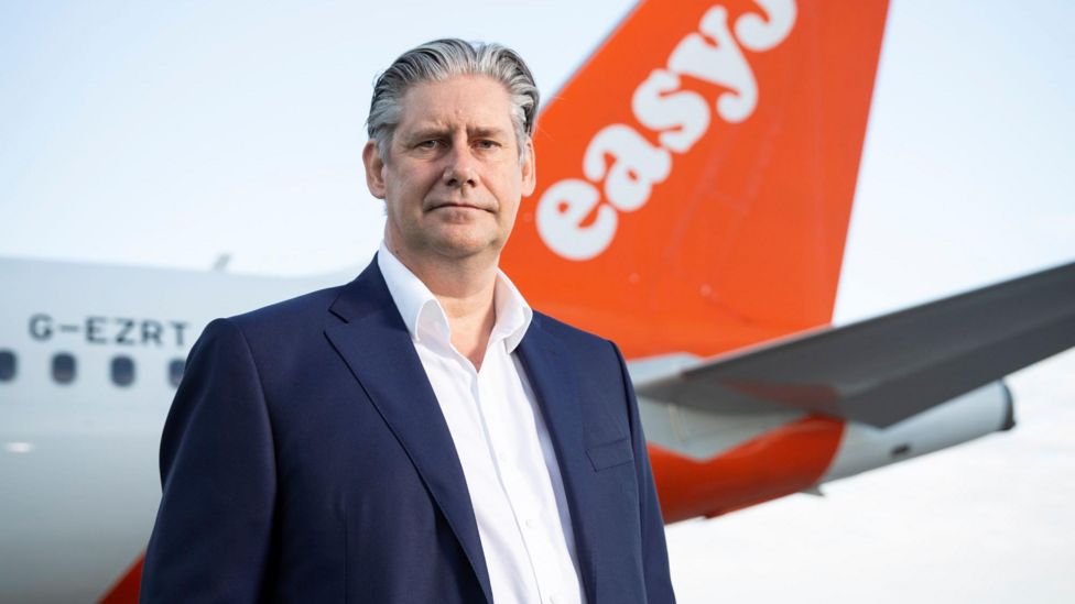 easyJet reveals AI use at new control centre in Luton - BBC News