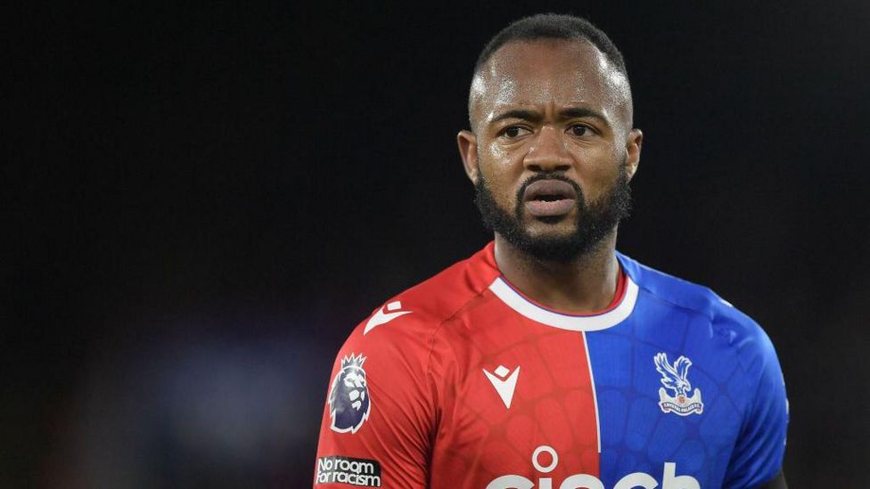 Crystal Palace: Roy Hodgson praise for Jordan Ayew - BBC Sport
