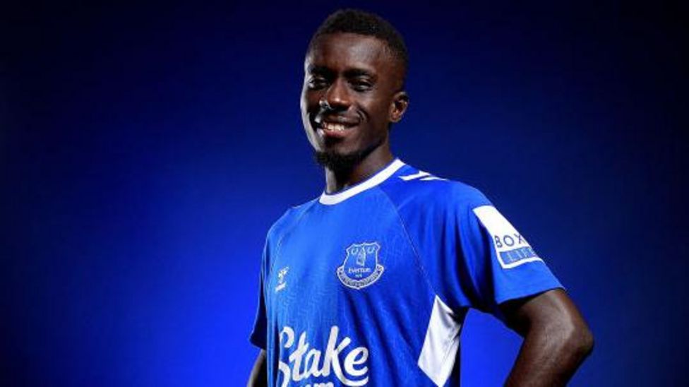 'Everton midfield looks a lot stronger' - BBC Sport