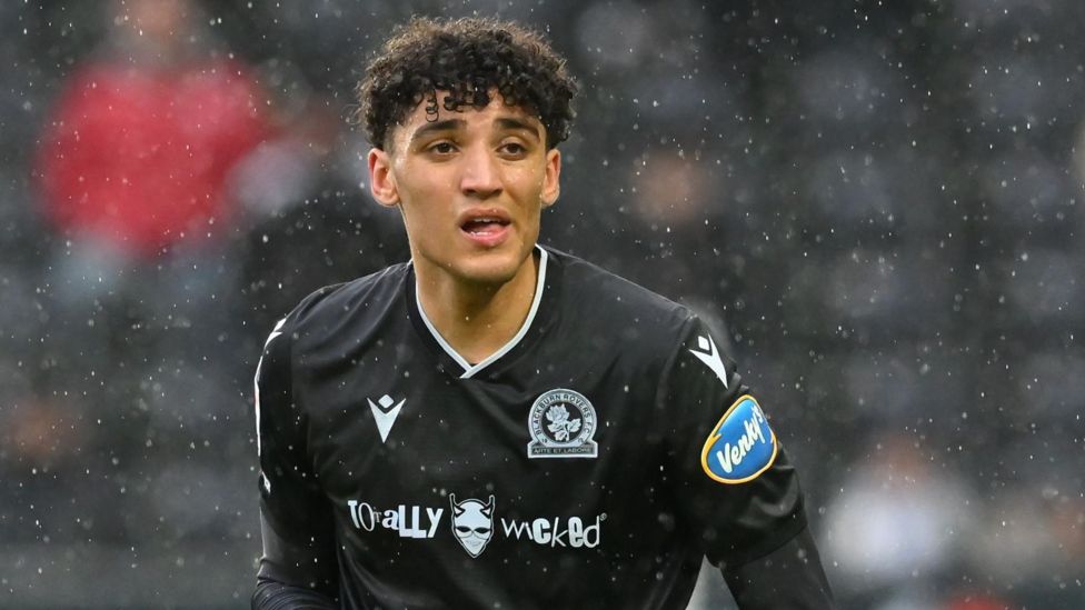 Ben Chrisene: Norwich sign Aston Villa defender in four-year deal - BBC ...