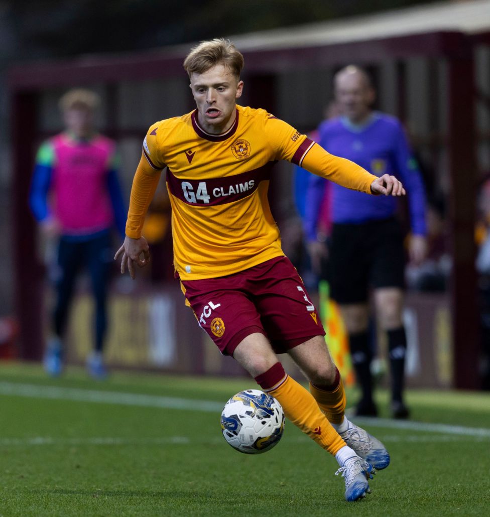 Gent enjoying his 'learning curve' on and off the pitch - BBC Sport